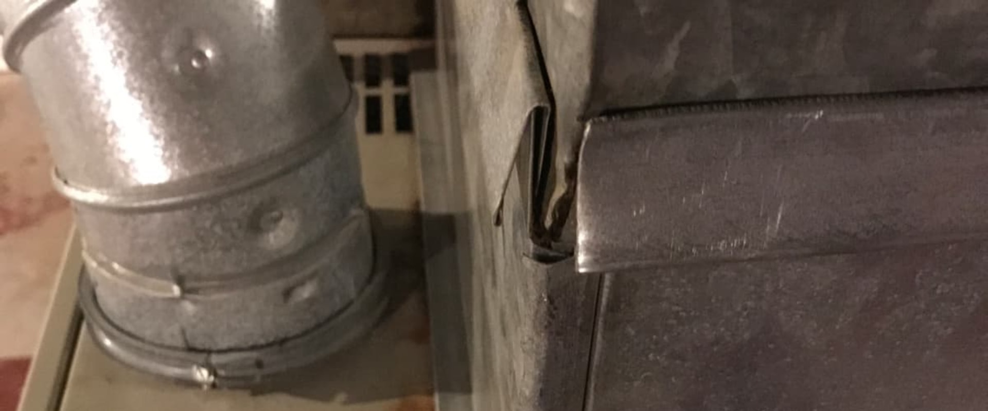 The Advantages of Using Duct Sealing Putty for Your Home